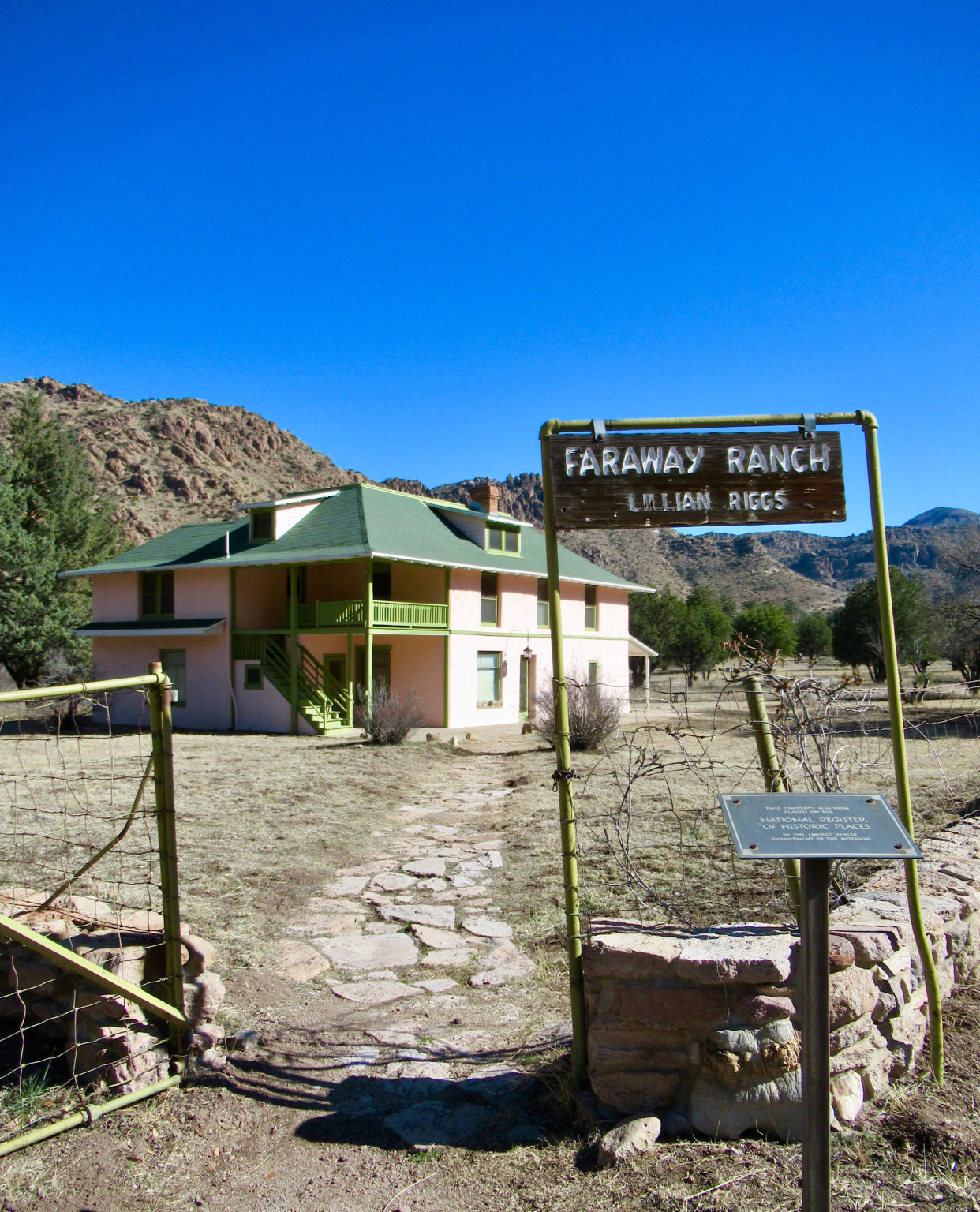 Exploring Chiricahua National Monument - Time.Travel.Trek.