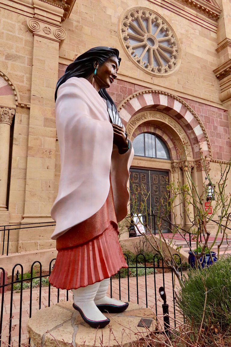 A Self-Guided Walking Tour of Santa Fe: History, Art & Southwestern ...